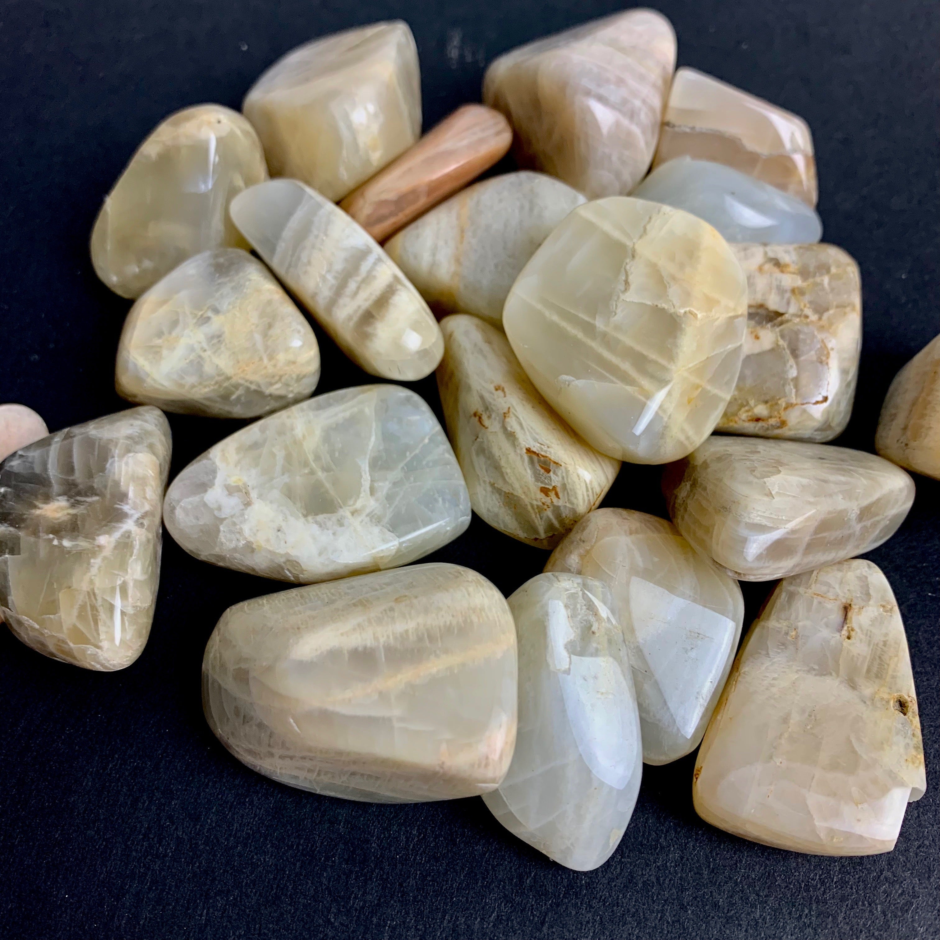 Moonstone | Tumbled | India | 20-40mm | 1lb – Pelham Grayson Rose